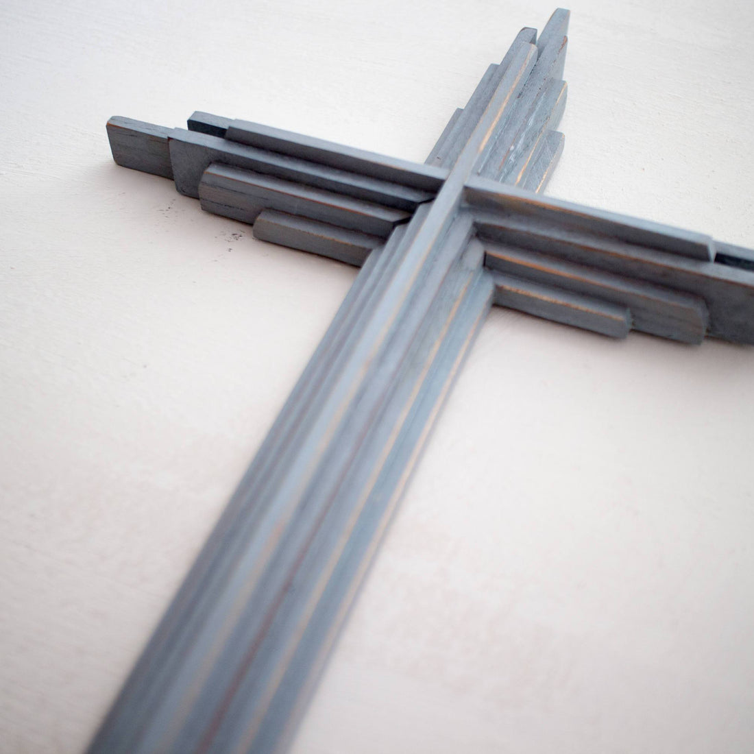 Farmhouse Cross – Dennehey Design Co.