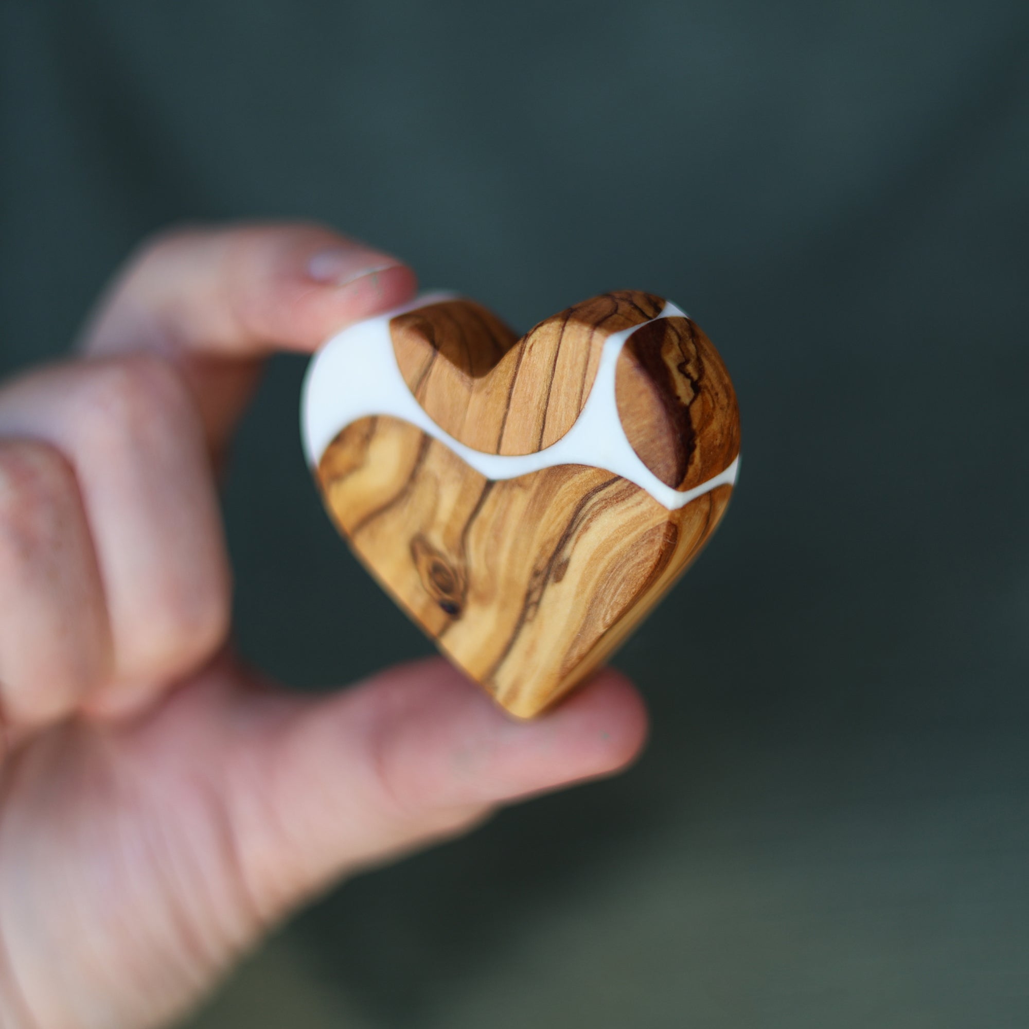 Reclaimed Olive & Resin Hearts – Dennehey Design Co.